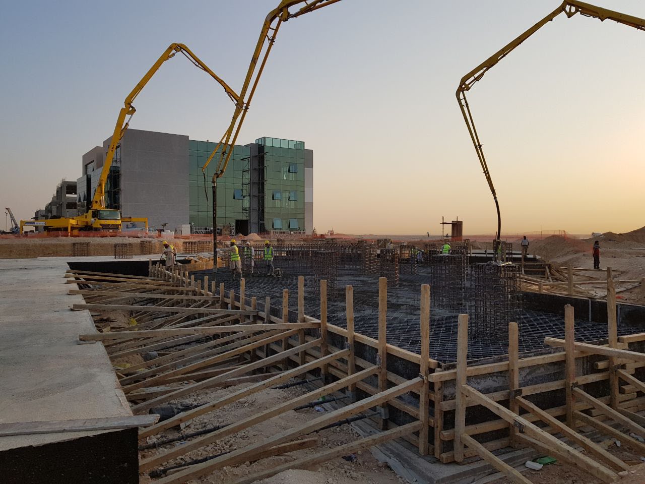 Riyadh Front (12 Commercial buildings) – Massa Built